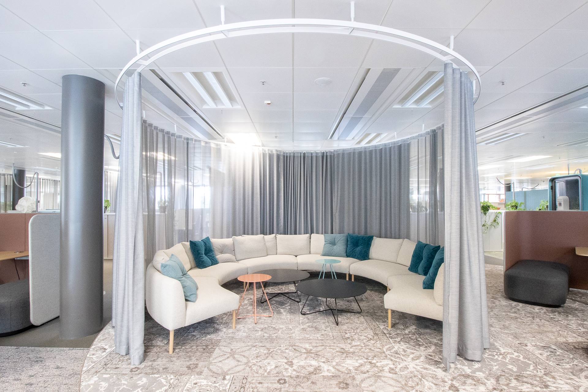 Tapiolan Hohka, Revontulenkuja, Espoo