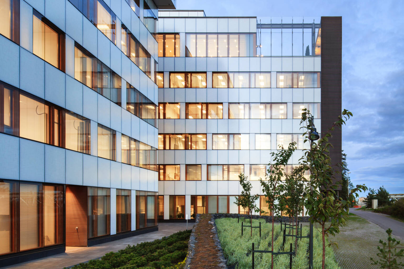 Tapiolan Hohka, Revontulenkuja, Espoo