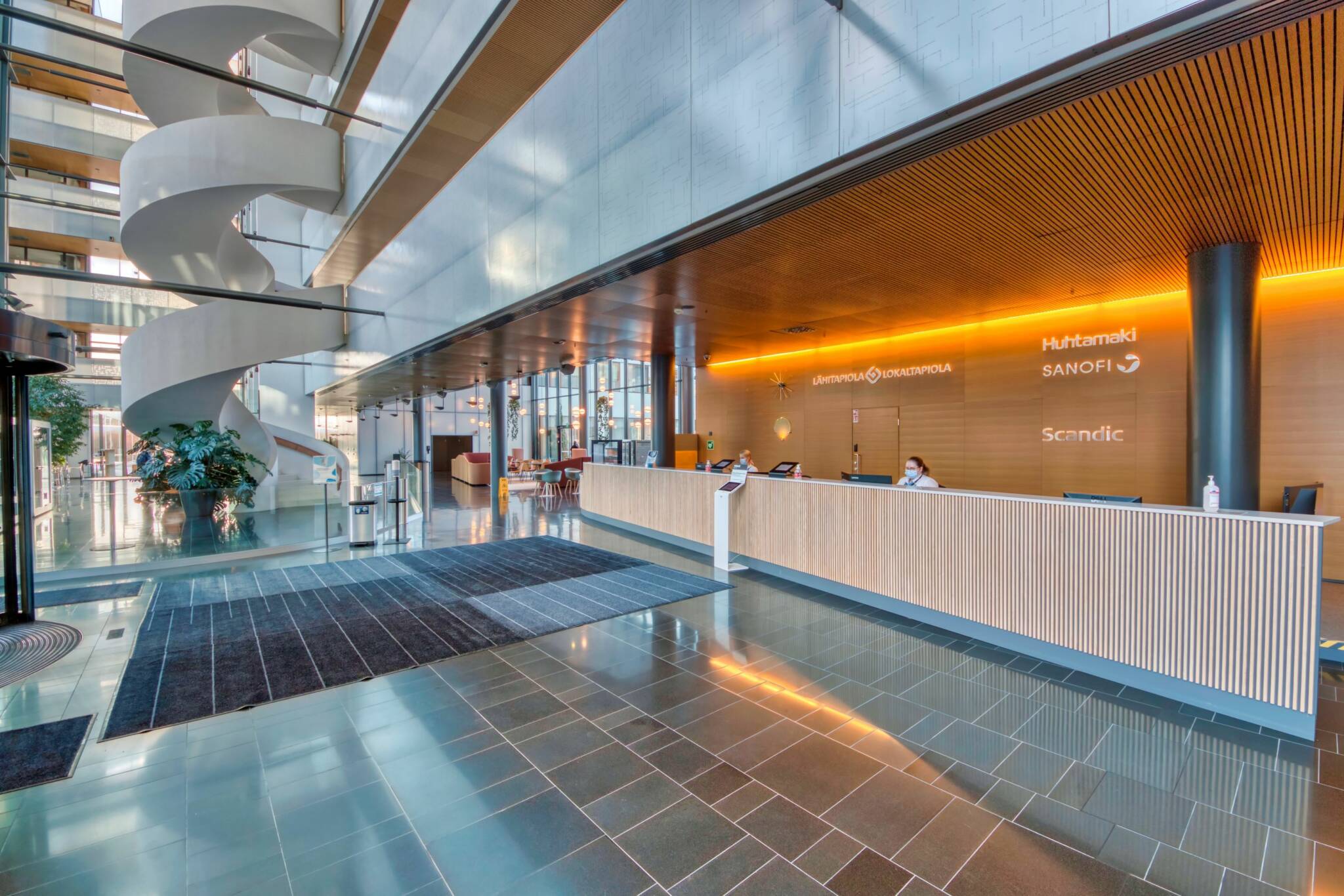 Tapiolan Hohka, Revontulenkuja, Espoo